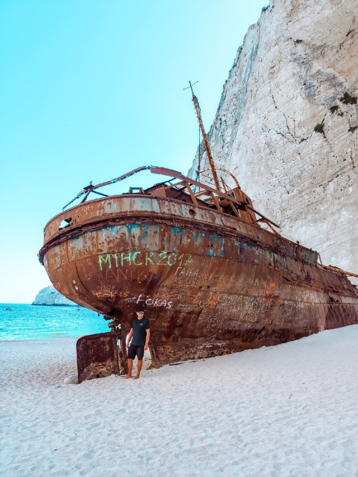 Best way to see Zakynthos Navagio Shipwreck Beach by boat and viewpoint ...