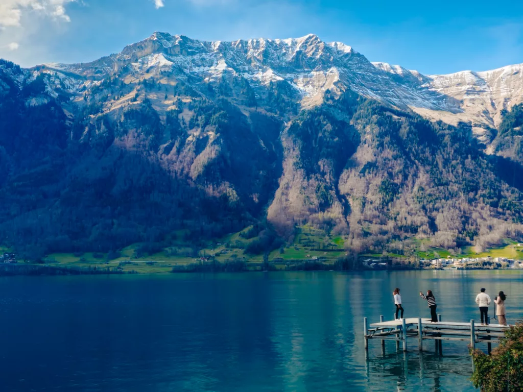 Lake Brienz boat cruise - Passport Nomads